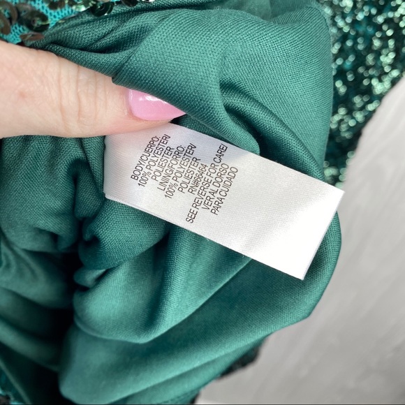 SD Collection | Dresses | Green Sparkly Tight Fitting Dress | Poshmark